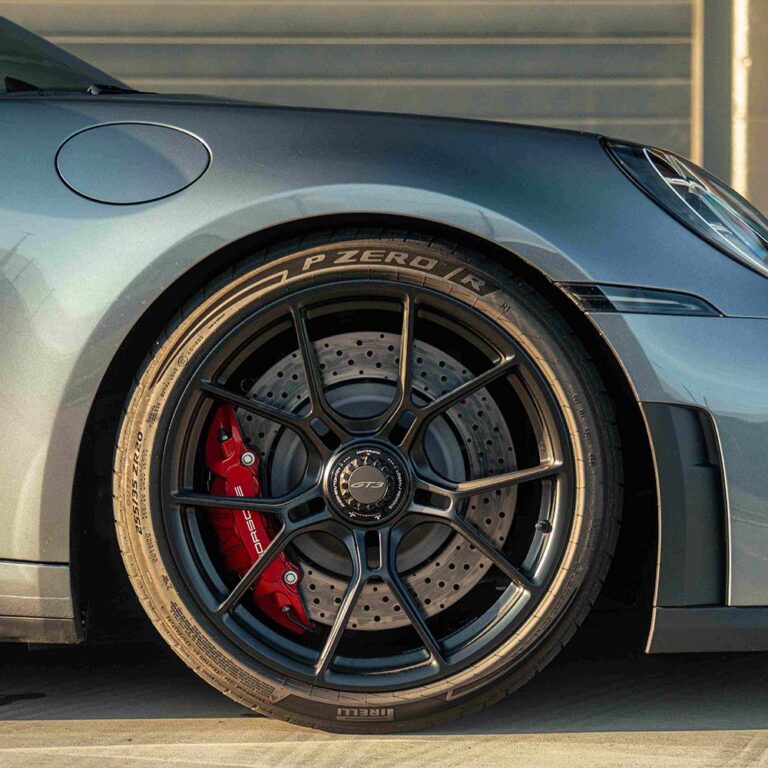 Pirelli: los nuevos neumáticos P ZERO R Y P ZERO Trofeo RS equipan el ...